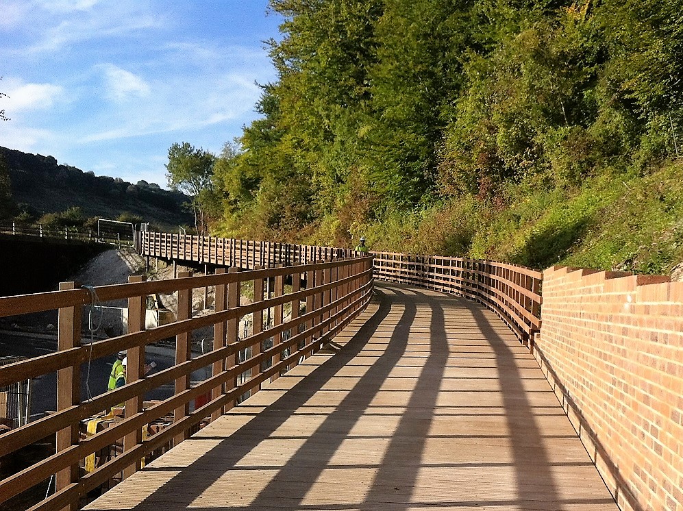 Company - Sarum Hardwood Structures, Timber Bridges, Boardwalks and ...