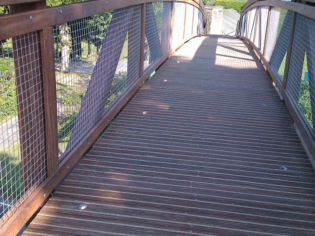 Decking - Sarum Hardwood Structures, Timber Bridges, Boardwalks and ...