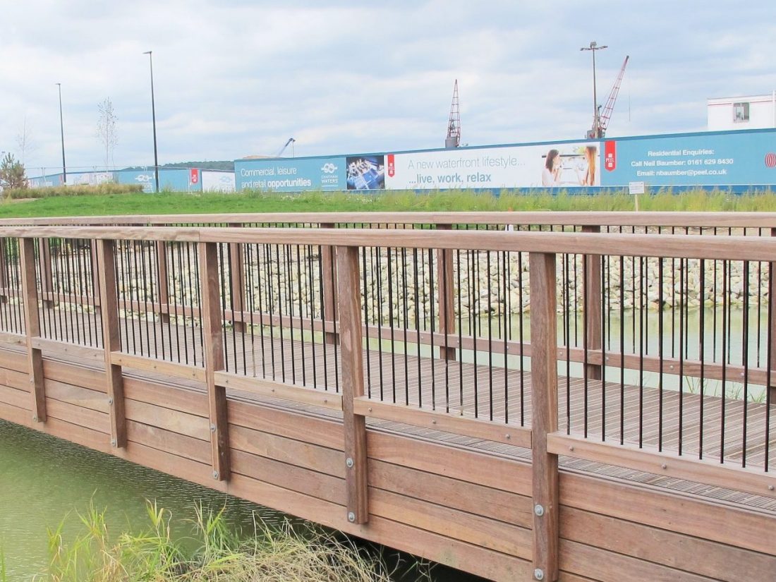 Bespoke Parapets - Sarum Hardwood Structures, Timber Bridges ...