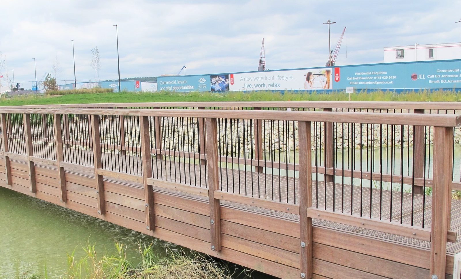 Bespoke Parapets - Sarum Hardwood Structures, Timber Bridges ...