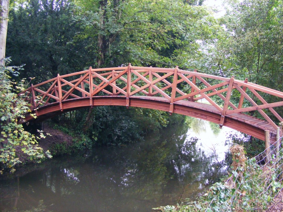 Solid Beam Footbridges - Sarum Hardwood Structures, Timber Bridges ...