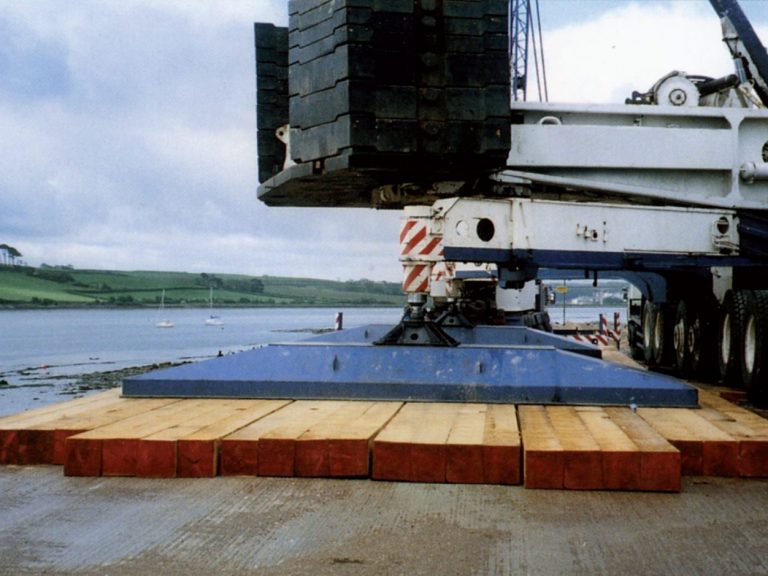 Mat & Timber Services - Sarum Hardwood Structures, Timber Bridges ...