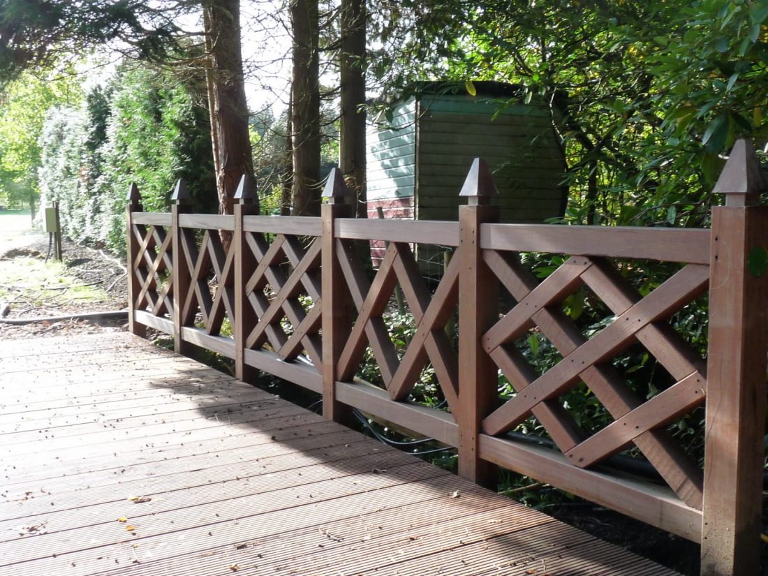 Bespoke Parapets - Sarum Hardwood Structures, Timber Bridges ...