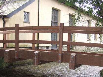 Bridge Parapets - Sarum Hardwood Structures, Timber Bridges, Boardwalks ...