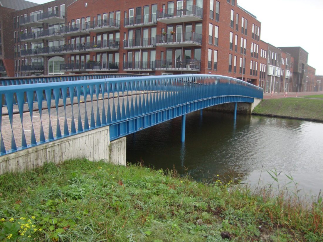 Steel Bridges - Sarum Hardwood Structures, Timber Bridges, Boardwalks ...
